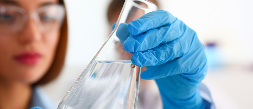 Acqua distillata [ Che cos’è, a cosa serve e come farla in casa ]